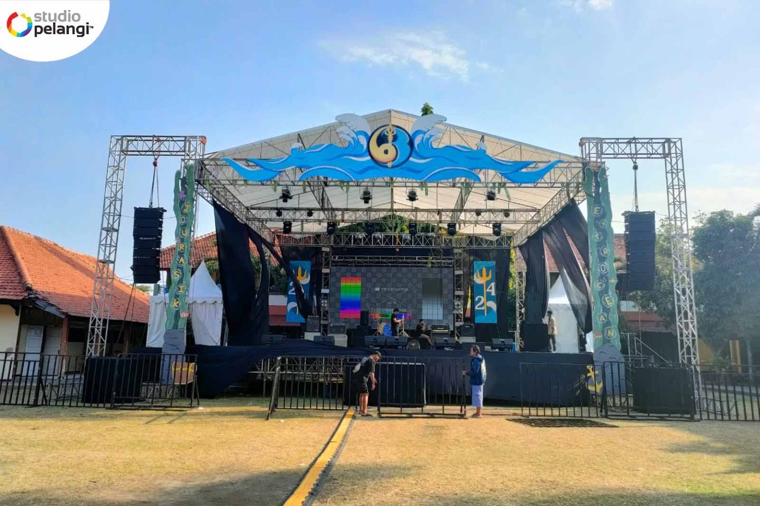 Inspirasi Panggung Rigging Minimalis untuk Acara Outdoor yang Elegan - Pelangi Event Production