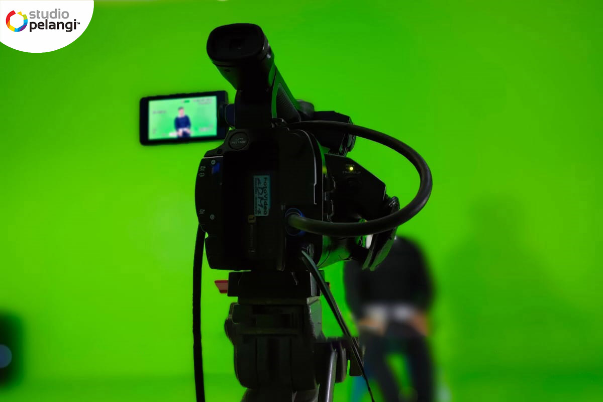 Menggunakan Green Screen untuk Live Streaming yang Profesional ...
