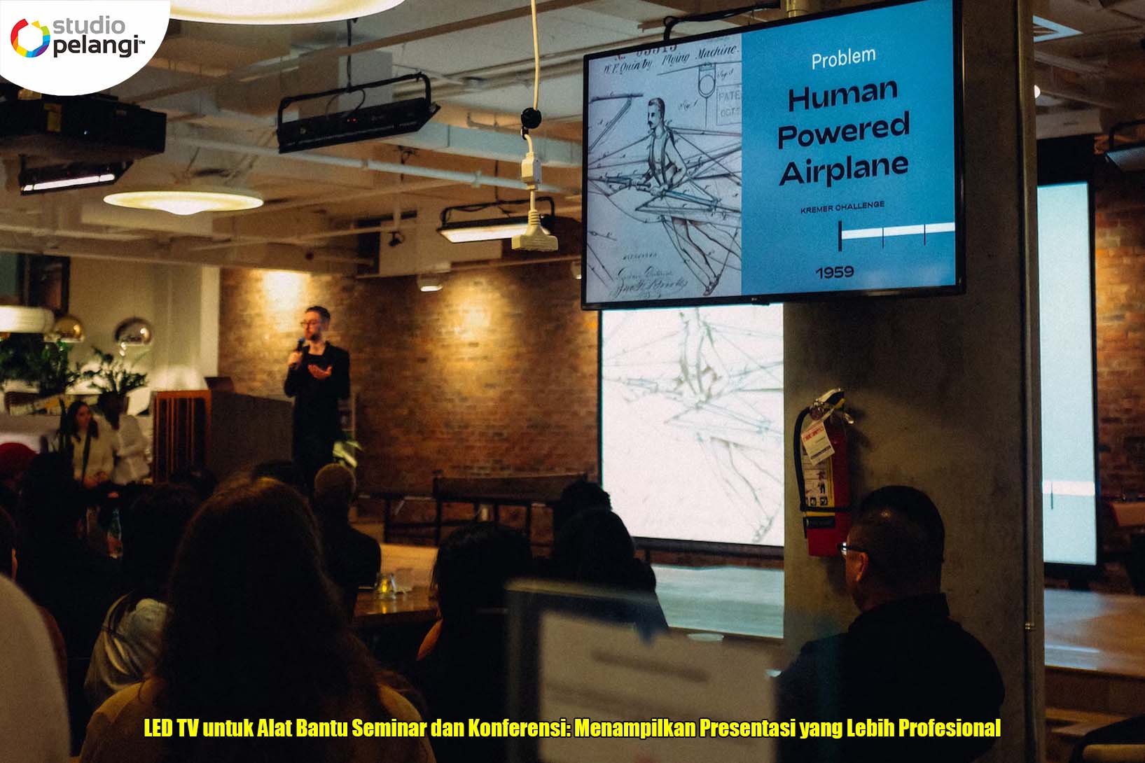 LED TV, Alat Bantu Seminar dan Konferensi Menampilkan Presentasi yang ...