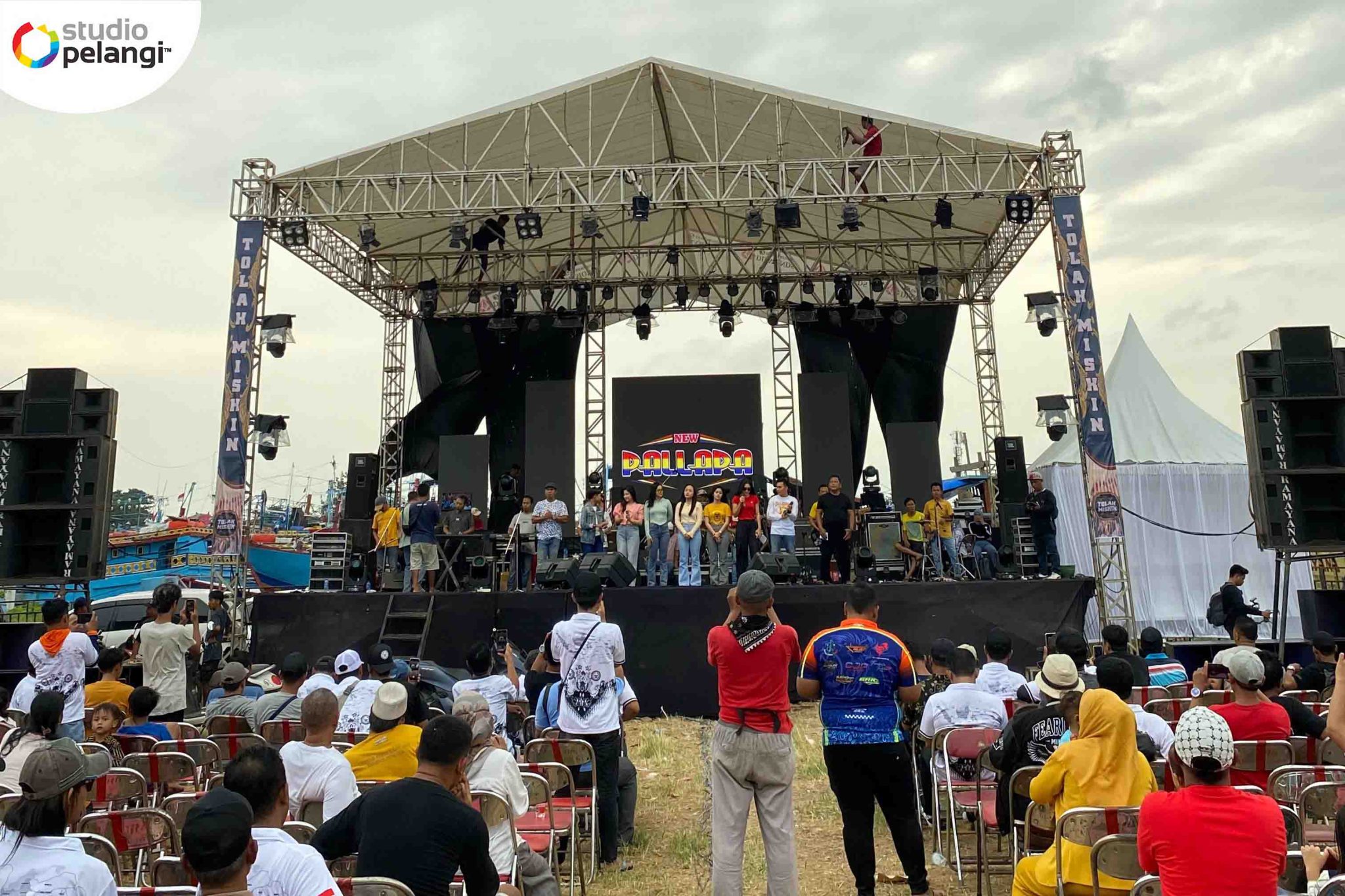 Apakah Penting Penggunaan Tenda Roder pada Panggung Acara Outdoor ...