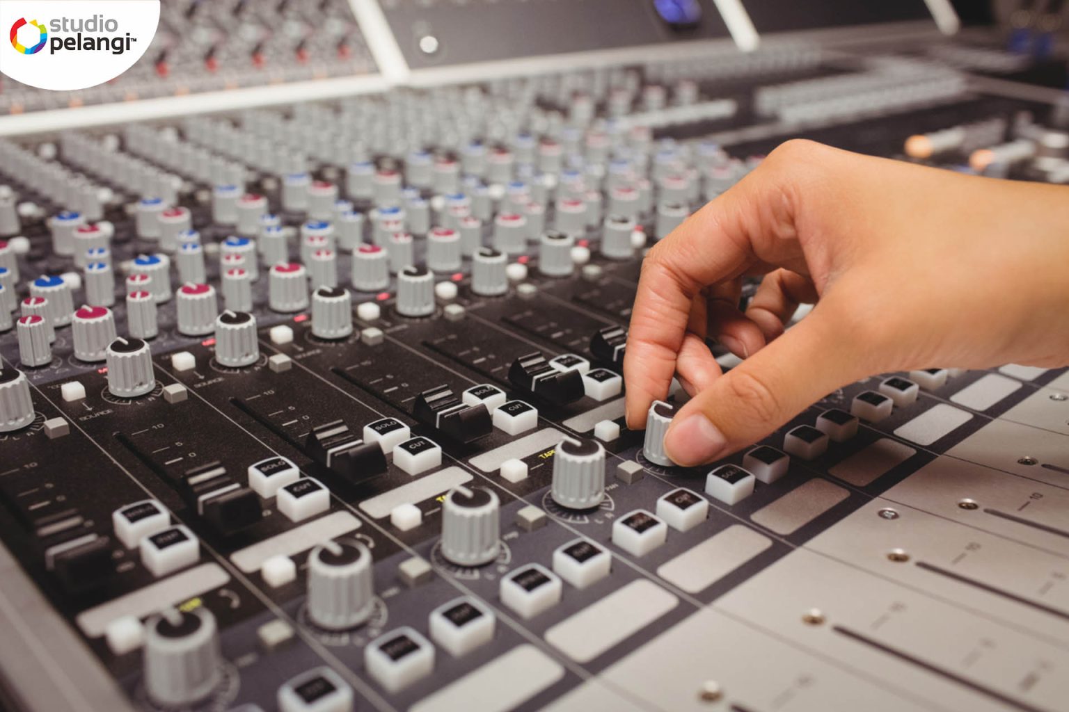 Peran Sound System dalam Acara Festival Musik Outdoor - Pelangi Event ...