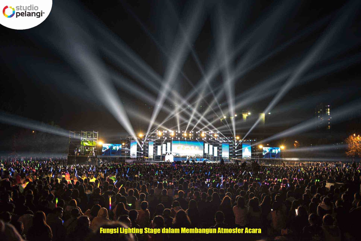 Jenis-Jenis Lighting Panggung dan Fungsinya dalam Acara - Pelangi Event ...